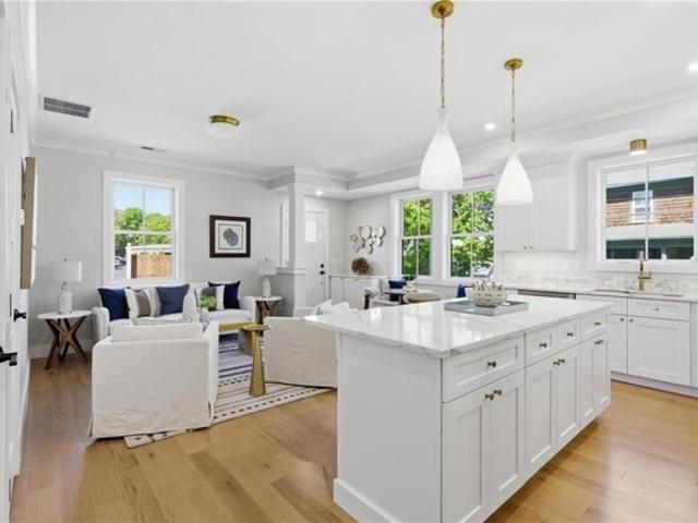 Queen St Unit C, East Greenwich, Condo For Sale