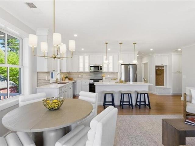 Queen St Unit C, East Greenwich, Home For Sale