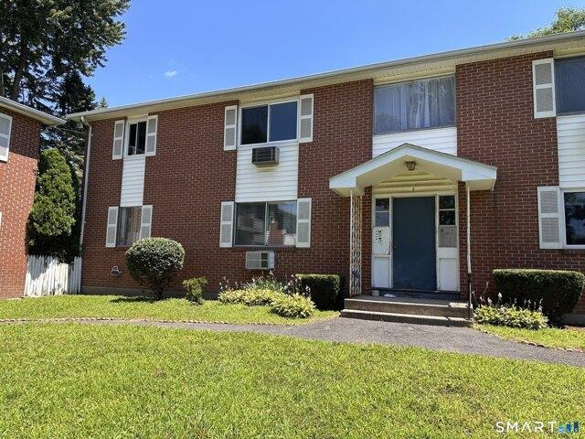 Queen St Apt B, Southington, Condo For Sale