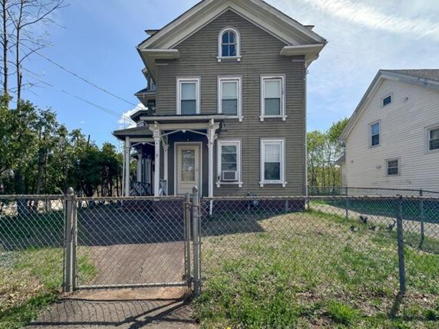 Queen St, Meriden, Home For Sale