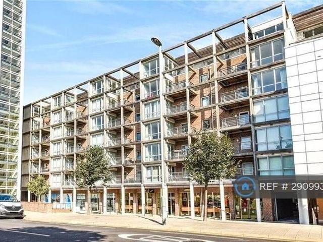 Queen St, Portsmouth, PO1 1 bed flat to rent £1,000 pcm £231 pw