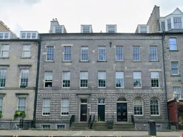 Queen Street, City Centre, Edinburgh EH2, 2 bed flat to rent, £2,395 pcm | PrimeLocation