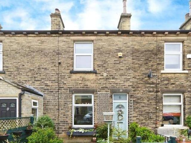 Queen Street, Greengates, 2 Bedroom Terraced