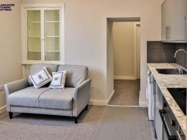 Queen Street, Lancaster LA1, Room to rent, £650 pppm | PrimeLocation