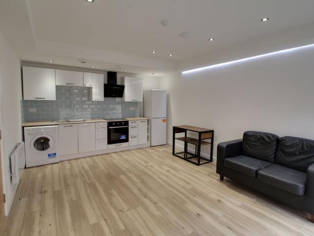 Queen Street, Leicester LE1, 1 bed flat to rent, £850 pcm | PrimeLocation