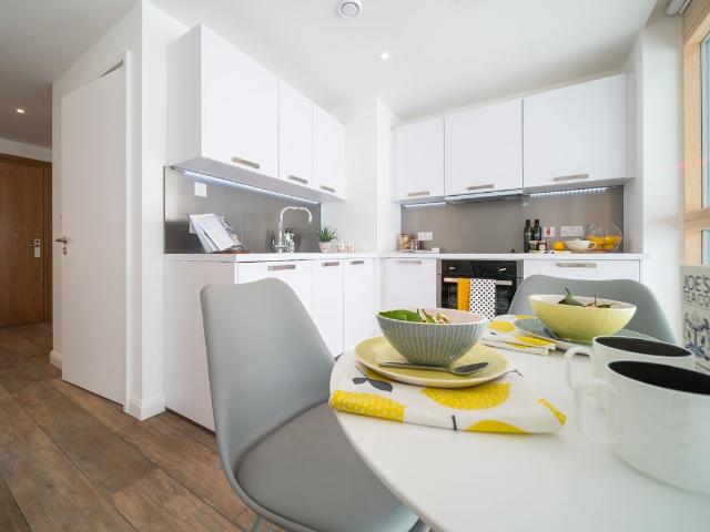 Queen Street, Maidenhead SL6, Studio to rent, £1,425 pcm | PrimeLocation