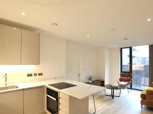 Queen Street, Manchester, 2 Bedroom Apartment