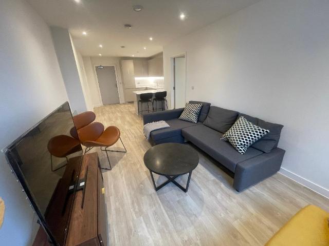 Queen Street, Salford, M3 7GX 2 bed apartment to rent £1,650 pcm £381 pw