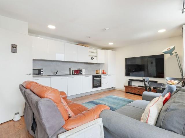 Queen Street, Sheffield S1, 1 bed flat to rent, £850 pcm | PrimeLocation