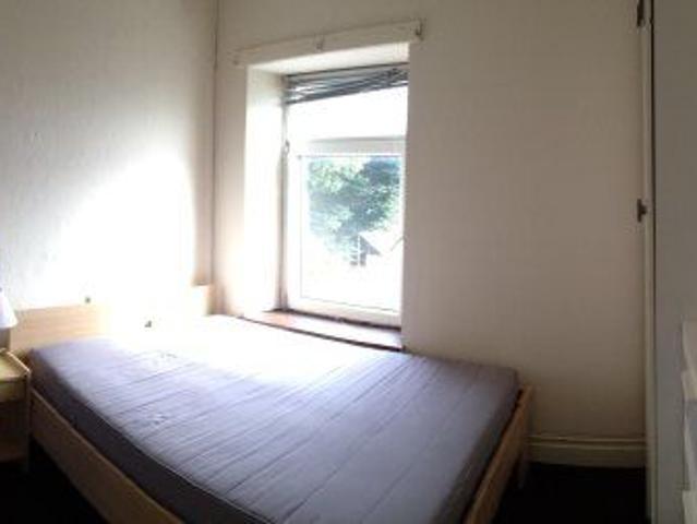 Queen Street, Pontypridd, Mid Glamorgan CF37, 4 bed shared accommodation to rent, £342 pppm | PrimeLocation