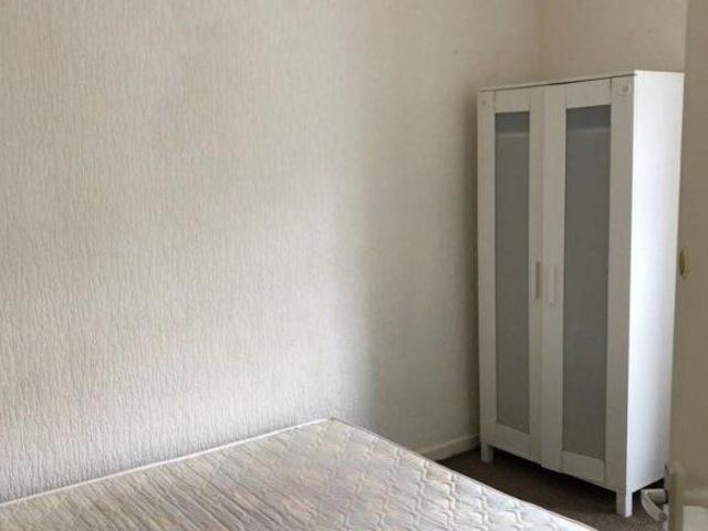 Queen Street, Pontypridd, Mid Glamorgan CF37, 5 bed shared accommodation to rent, £351 pppm | PrimeLocation