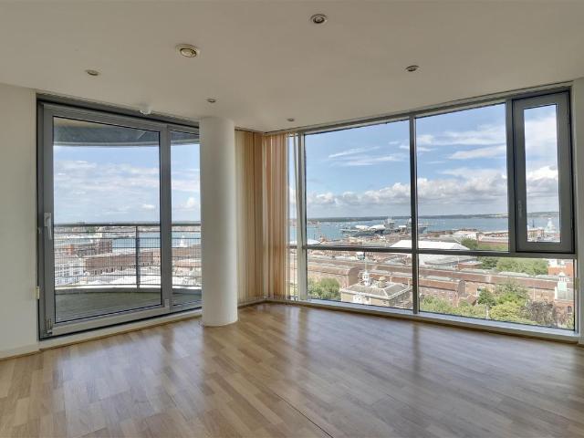Queen Street, Portsmouth PO1, 2 bed flat to rent, £1,650 pcm | PrimeLocation