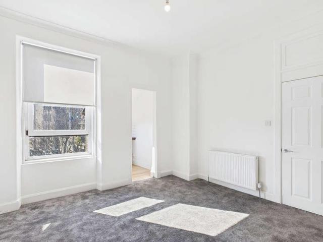 Queen Street, /, Paisley, PA1