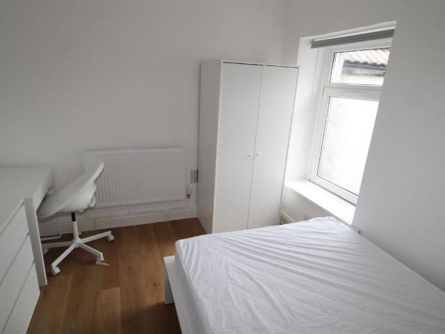 Queen Street, Treforest, Pontypridd CF37, Property to rent, £350 pcm | PrimeLocation