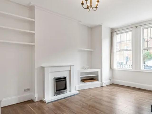 Queenstown Express, 175 Queenstown Road, London, SW8 3RW, United Kingdom | 2 bed apartment for rent #168060258 | Rentberry