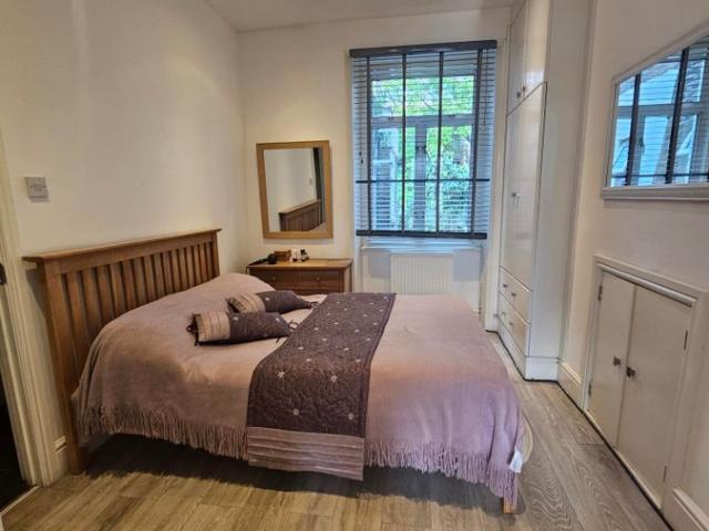 Queenstown Road, Battersea SW8, 1 bed terraced house to rent, £1,775 pcm | PrimeLocation