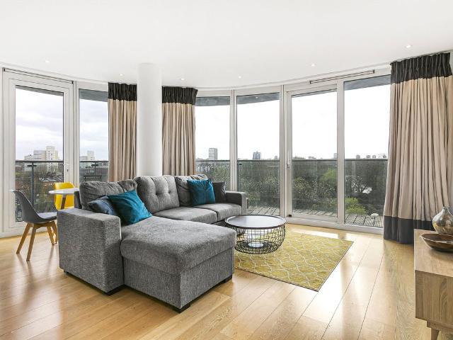 Queenstown Road, London SW11, 2 bed flat to rent, £3,600 pcm | PrimeLocation