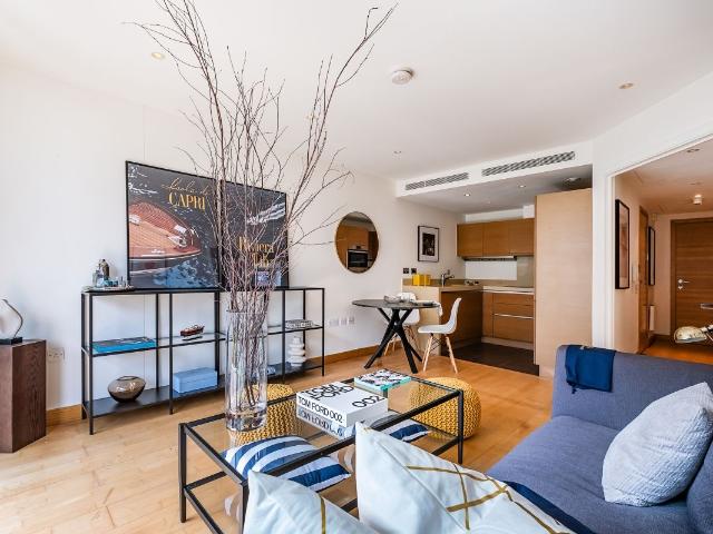 Queenstown Road, London SW11, 2 bed flat to rent, £4,160 pcm | PrimeLocation