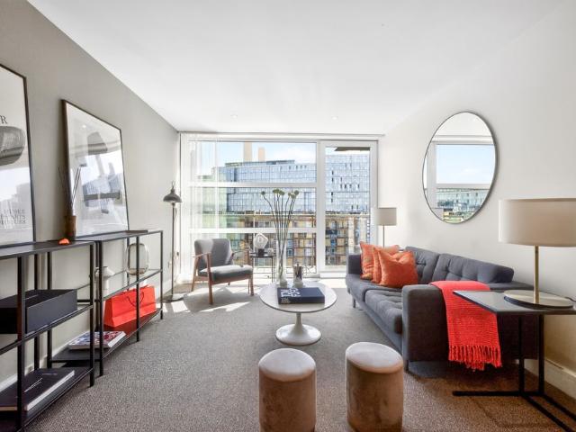 Queenstown Road, London, SW11 8NL