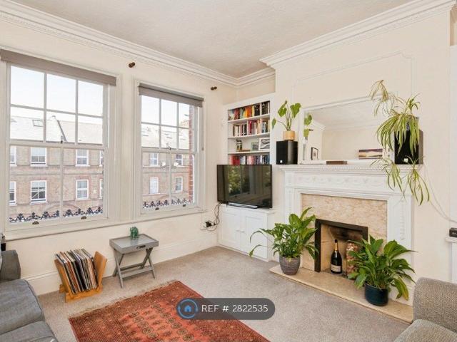 Queenstown Road, London SW8, 2 bed flat to rent, £2,500 pcm | PrimeLocation