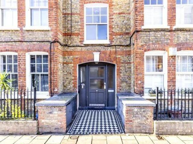 Queenstown Road, London, 2 Bedroom Apartment