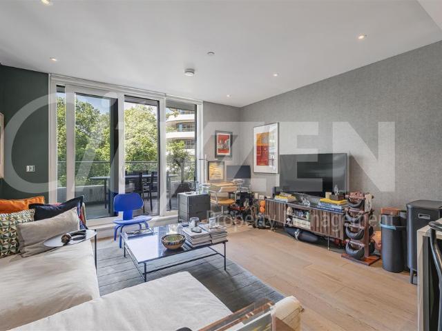 Queenstown Road, London