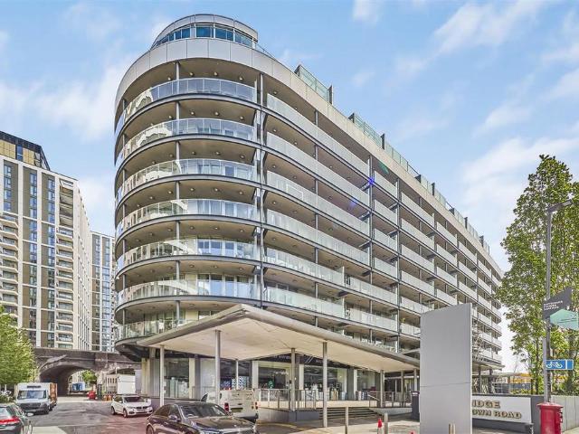 Queenstown Road, SW8 1 bed flat to rent £3,000 pcm £692 pw