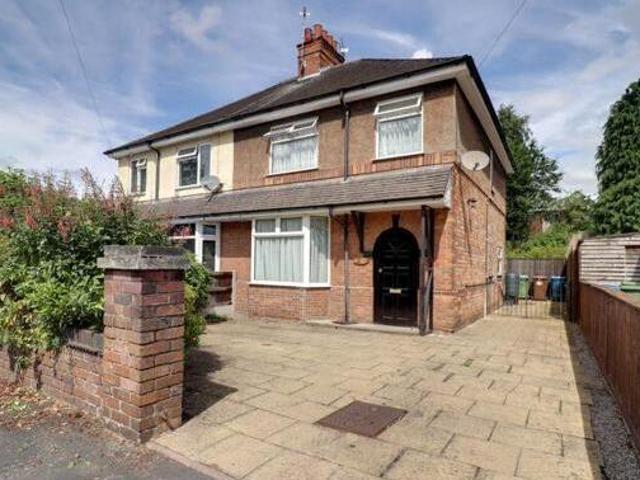 Queensville Avenue, Stafford, 3 Bedroom Semi detached