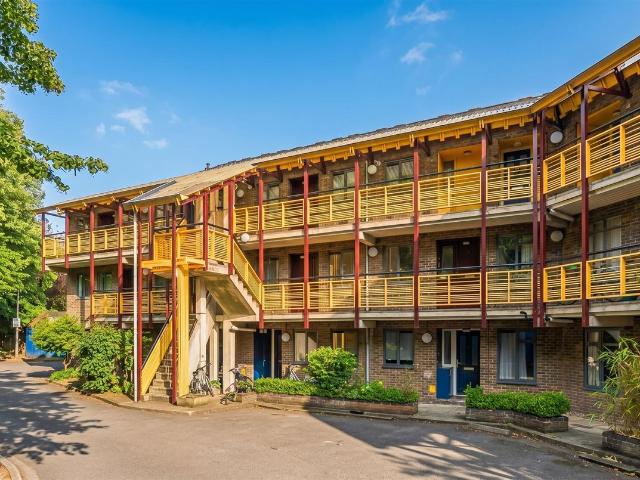 Queensway, Cambridge CB2, Studio to rent, £1,250 pcm | PrimeLocation