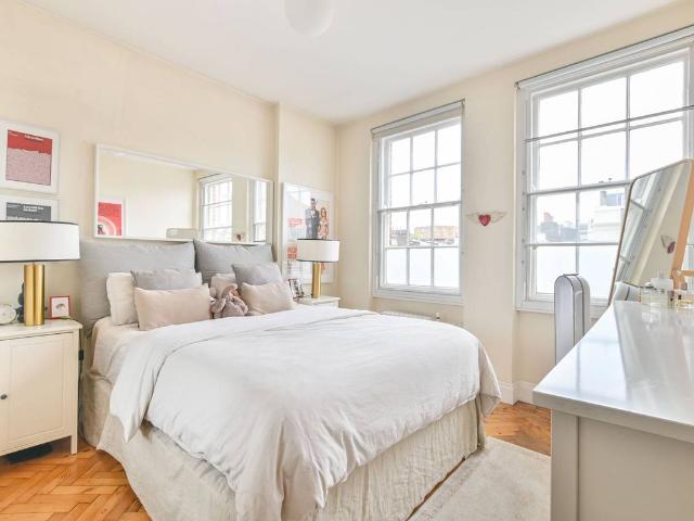 Queensway, Bayswater, London W2, 2 bed flat to rent, £5,417 pcm | PrimeLocation