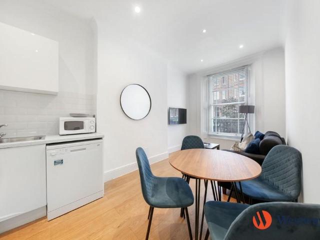 Queensway, Bayswater W2 2 bed flat to rent £2,600 pcm £600 pw