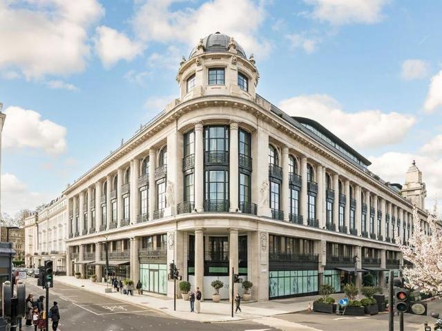 Queensway, London W2 2 bed flat to rent £17,333 pcm £4,000 pw