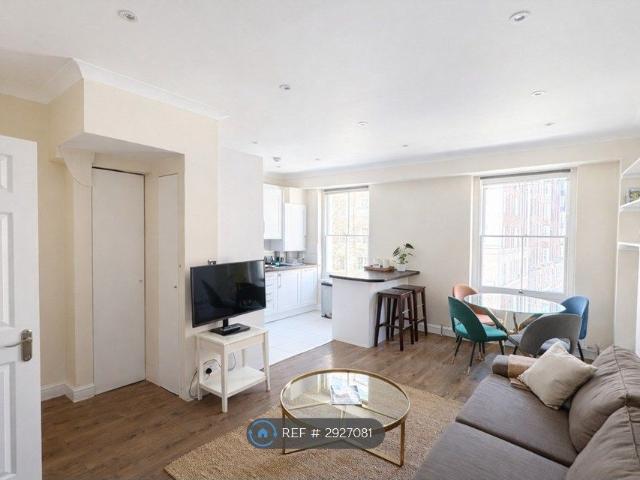 Queensway, London W2, 2 bed flat to rent, £3,200 pcm | PrimeLocation