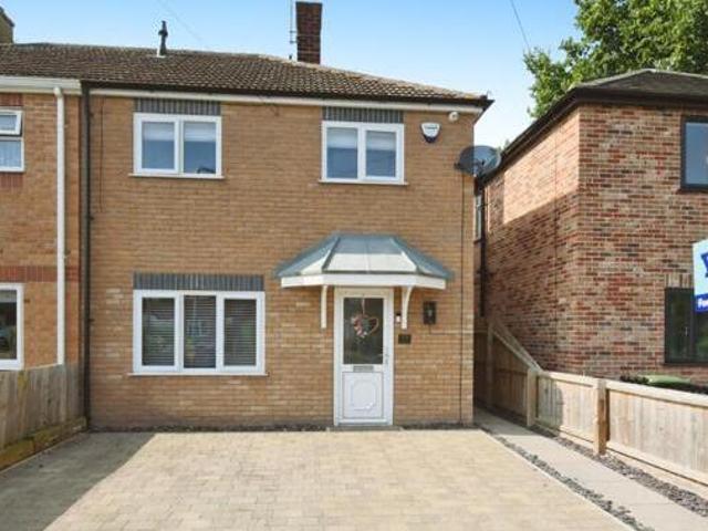 Queensway, Skellingthorpe, 2 Bedroom Semi detached
