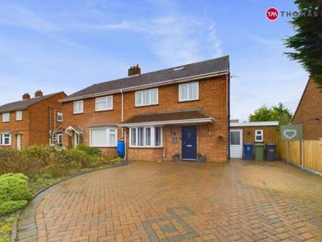 Queensway, St. Neots, 5 Bedroom Semi detached