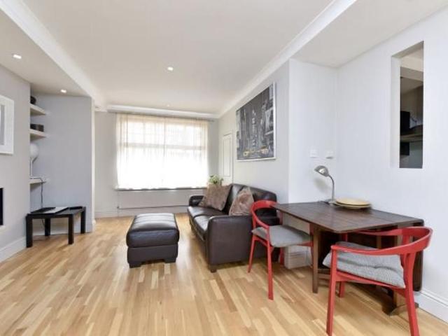 Queensway, Paddington, London W2, 1 bed flat to rent, £2,470 pcm | PrimeLocation
