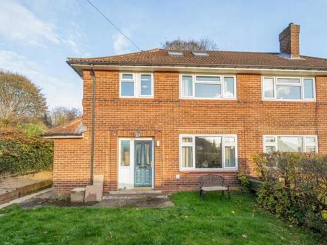 Queenswood Drive, Leeds, 3 Bedroom Semi detached