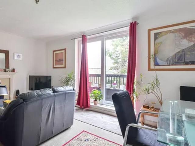 Queens Court Care Home, 32 34 Queens Road, London, SW19 8LR, United Kingdom | 2 bed apartment for rent #167580085 | Rentberry