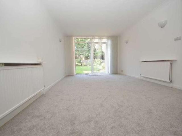 Queens Court, Ellesmere Road, Weybridge, KT13