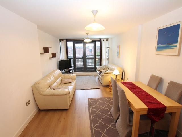 Queens Court HU1, 2 bed flat to rent, £850 pcm | PrimeLocation
