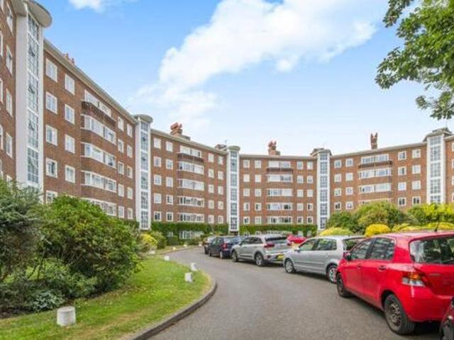 Queens Court, Queens Road, 3 Bedroom Flat