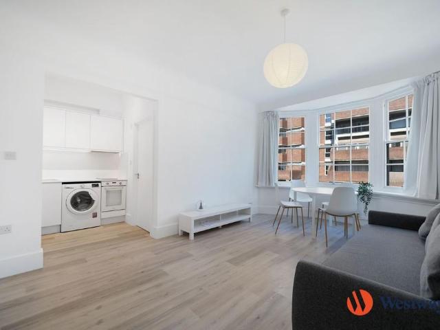 Queens Court, Queensway W2 1 bed flat to rent £2,750 pcm £635 pw