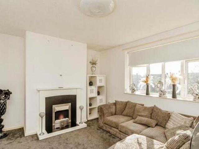 Queens Court, Wolverhampton, 2 Bedroom Flat