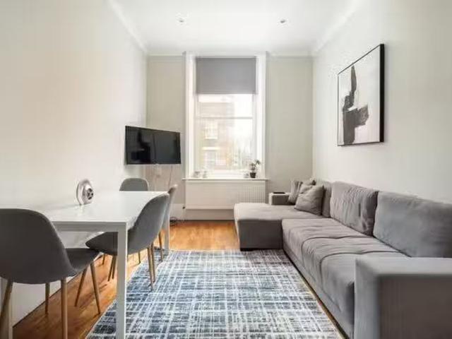 Queens Crescent
