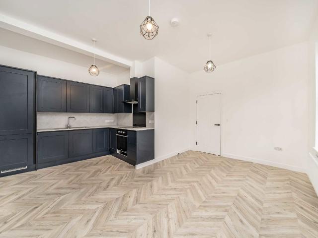 Queens Crescent, Kentish Town NW5, 1 bed flat to rent, £1,998 pcm | PrimeLocation