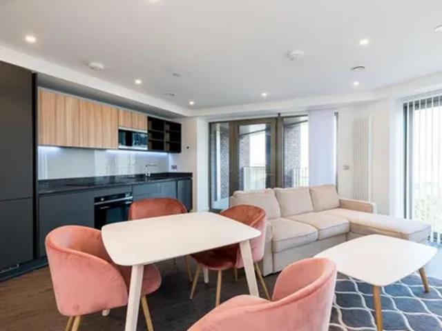 Queen's Cross Marketing Suite, Western Gateway, London, E16 1FD, United Kingdom | 1 bed house for rent #167778274 | Rentberry