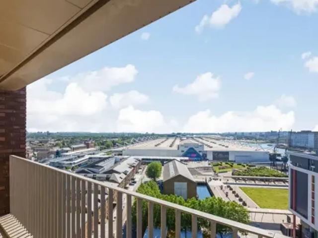 Queen's Cross Marketing Suite, Western Gateway, London, E16 1FD, United Kingdom | 2 bed apartment for rent #167616288 | Rentberry