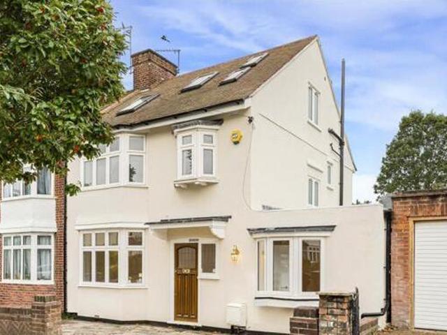 Queens Avenue, London, 5 Bedroom Semi detached