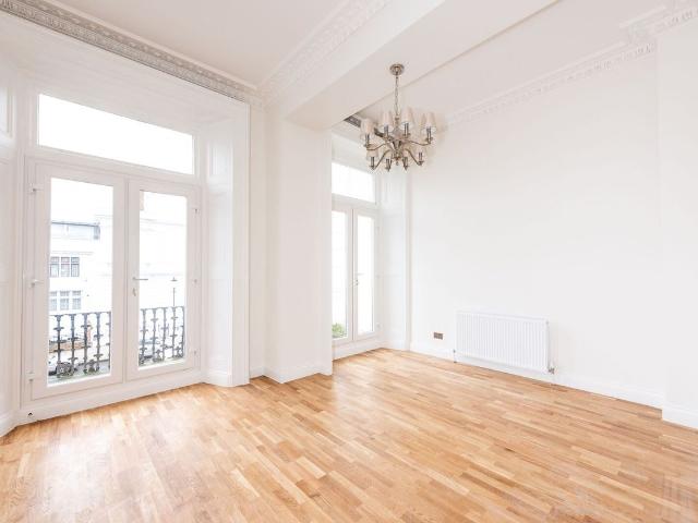 Queens Gate Terrace, Kensington, London SW7, 2 bed flat to rent, £3,900 pcm | PrimeLocation