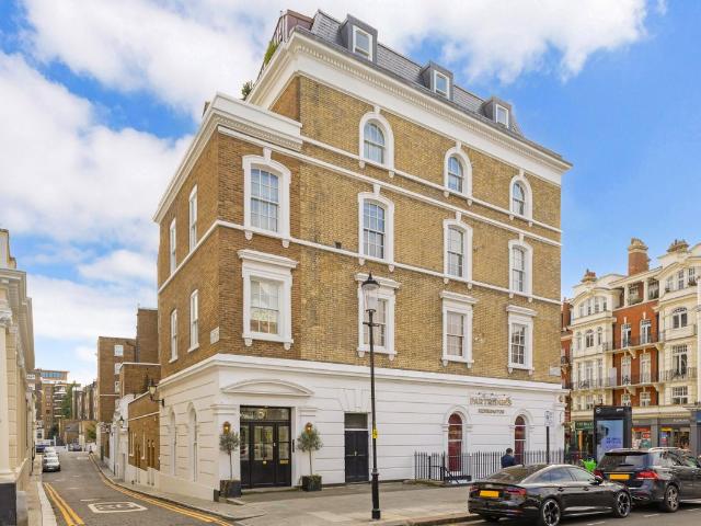 Queens Gate Terrace, London SW7, 2 bed flat to rent, £5,200 pcm | PrimeLocation